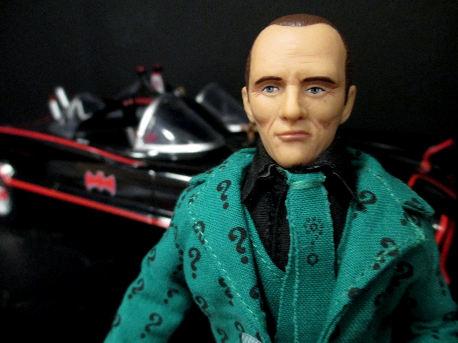 We’re finally getting the Riddler in a bowler hat | Mego Central